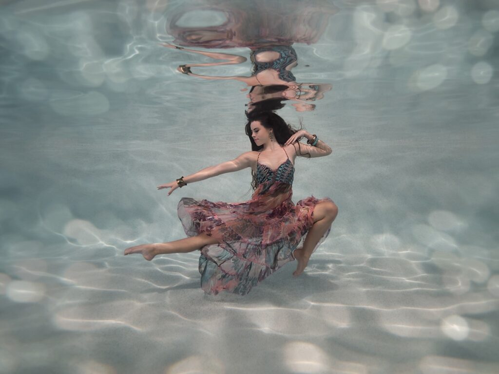 Underwater Self-Love Photographer, Sunshine Coast • Liz Harlin Photographic